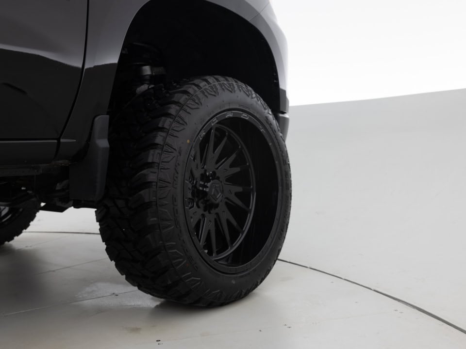 USED LIFTED 2022 CHEVROLET SILVERADO 1500 • TRAILBOSS | 4WD • 5.3L V8