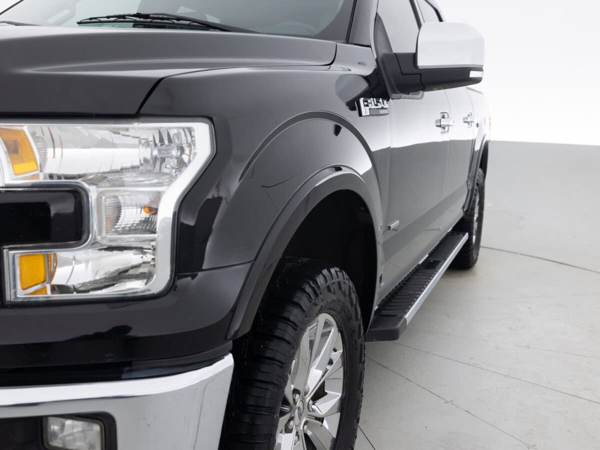 USED LEVELED 2016 FORD F150 • LARIAT | 4WD • 3.5L V6
