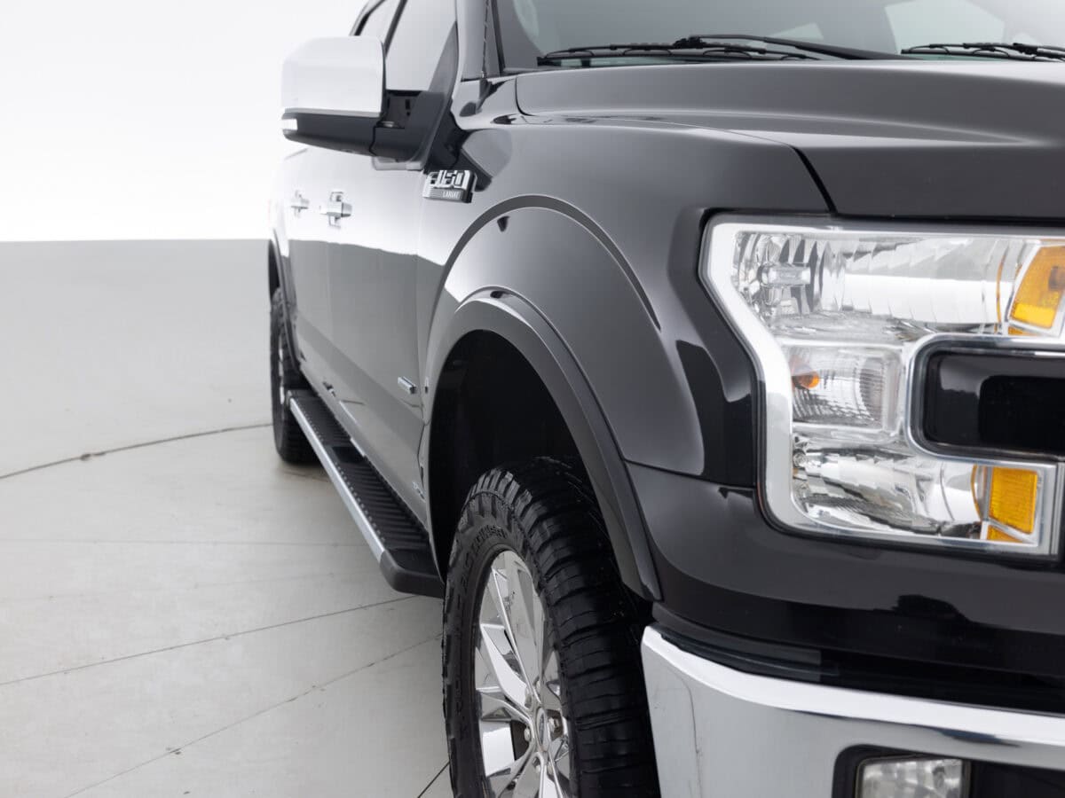 USED LEVELED 2016 FORD F150 • LARIAT | 4WD • 3.5L V6