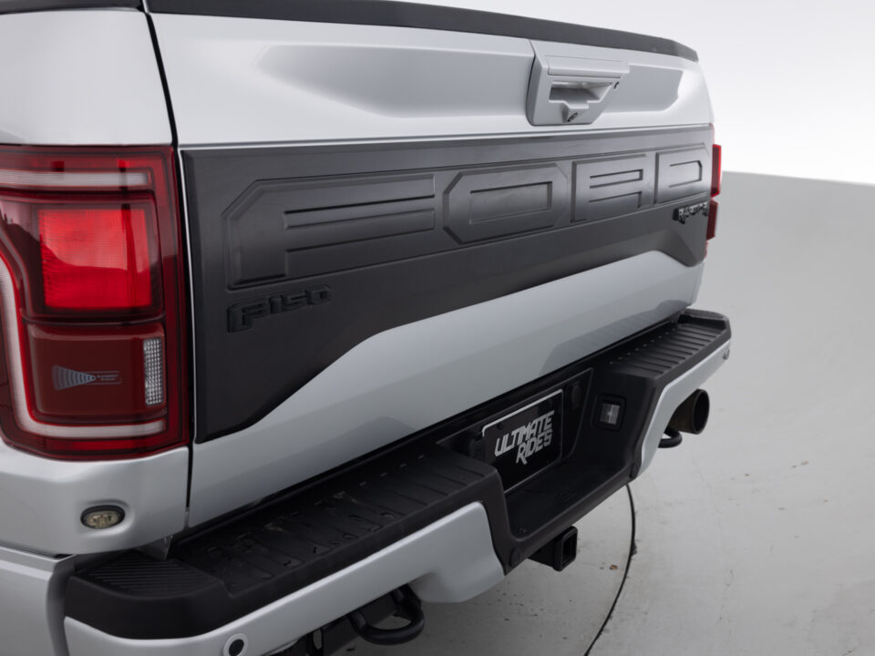 USED LEVELED 2018 FORD F150 • RAPTOR | 4WD • 3.5L V6