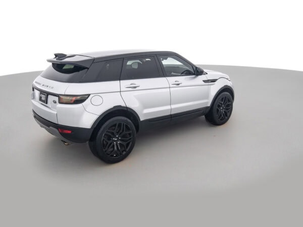 USED 2017 LAND ROVER RANGE ROVER • SE SPORT | 4WD • 2.0L 4CYL